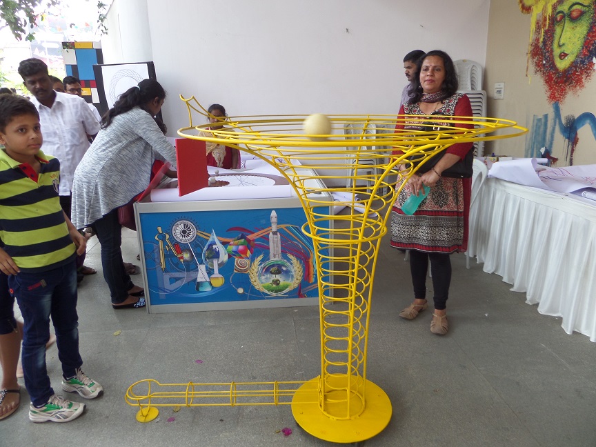 [PhotoSparks] Meet the makers, and innovators at Bengaluru Mini Maker Faire